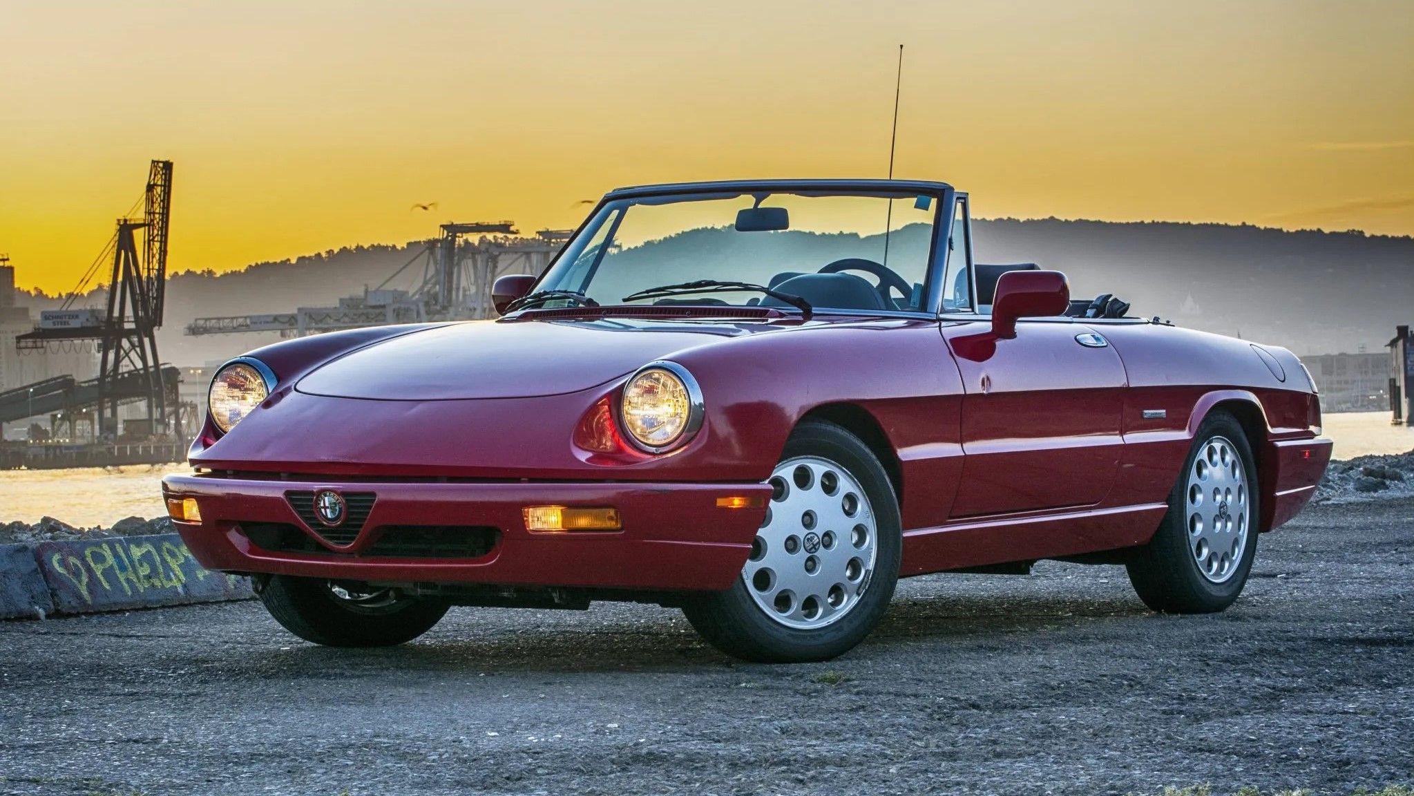 10 Underrated European Sports Cars Of The '90s That Are Now Cheap