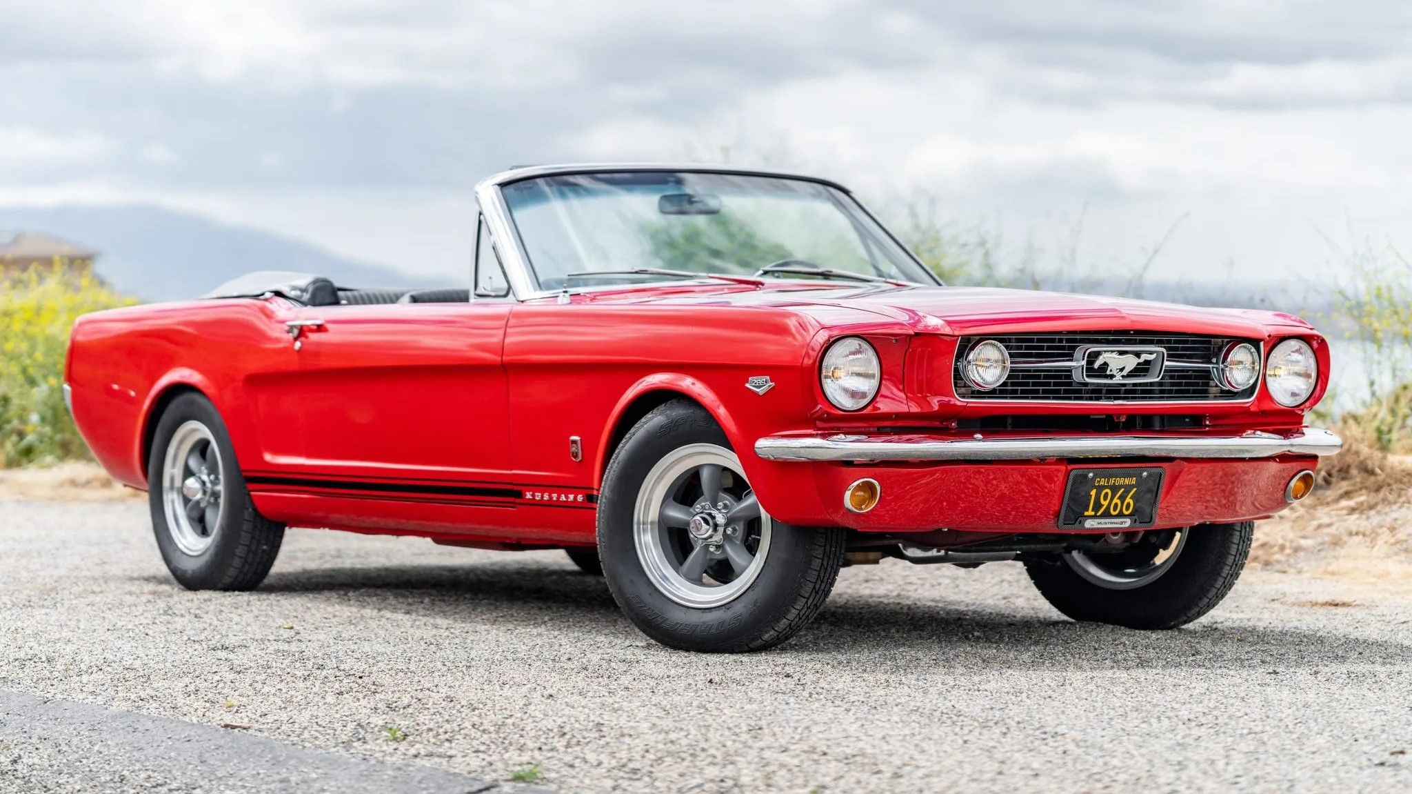 10 Gorgeous Vintage Convertibles That Are Still Cheap