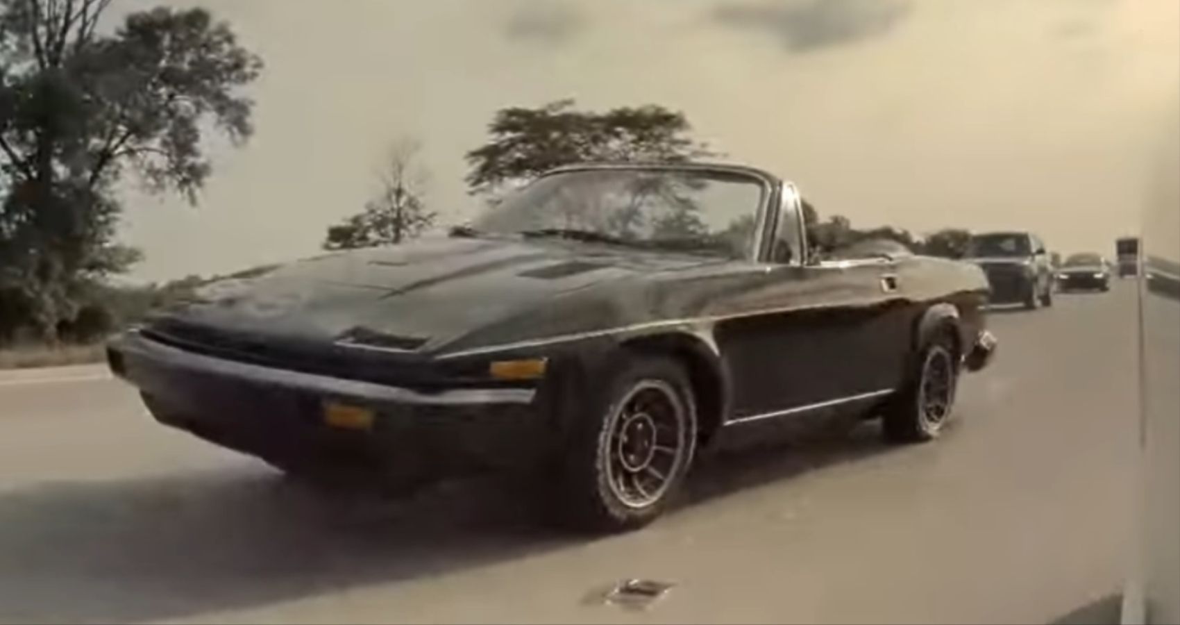 TeslaCam Catches Tire Blowout On A Triumph TR7