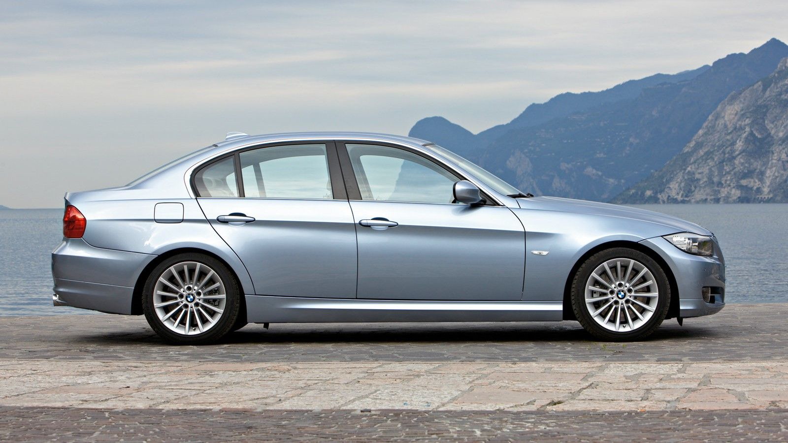 The Key Differences Between Hatchbacks And Sedans Explained