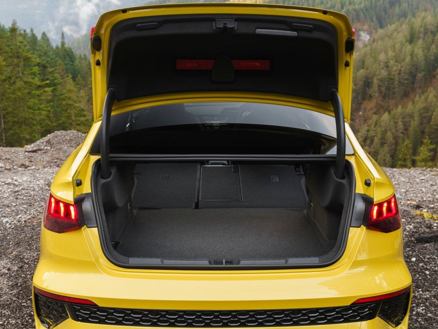 The Key Differences Between Hatchbacks And Sedans Explained