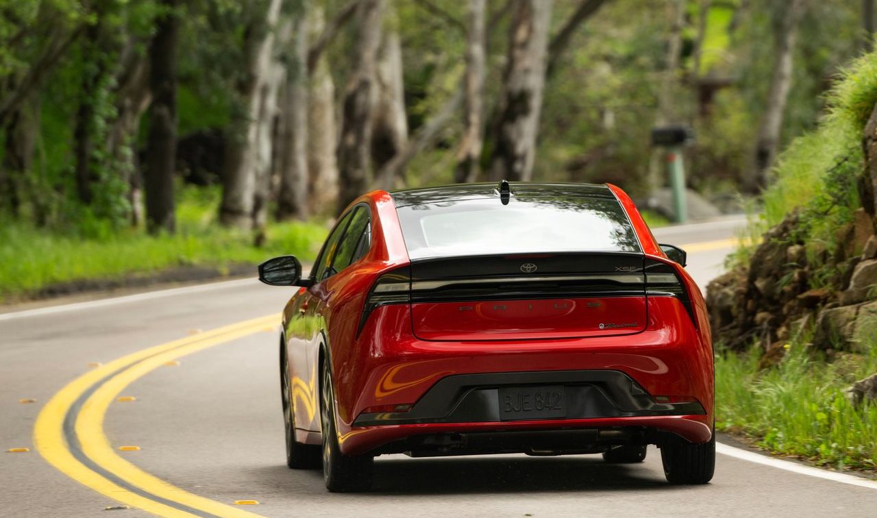 The 2023 Toyota Prius Prime Is A Great Choice For Those Not Ready To ...