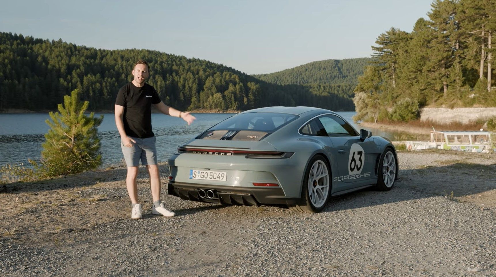 This New Porsche 911 S/T Aims To Be The Pure, Lightweight, Wingless 911 ...