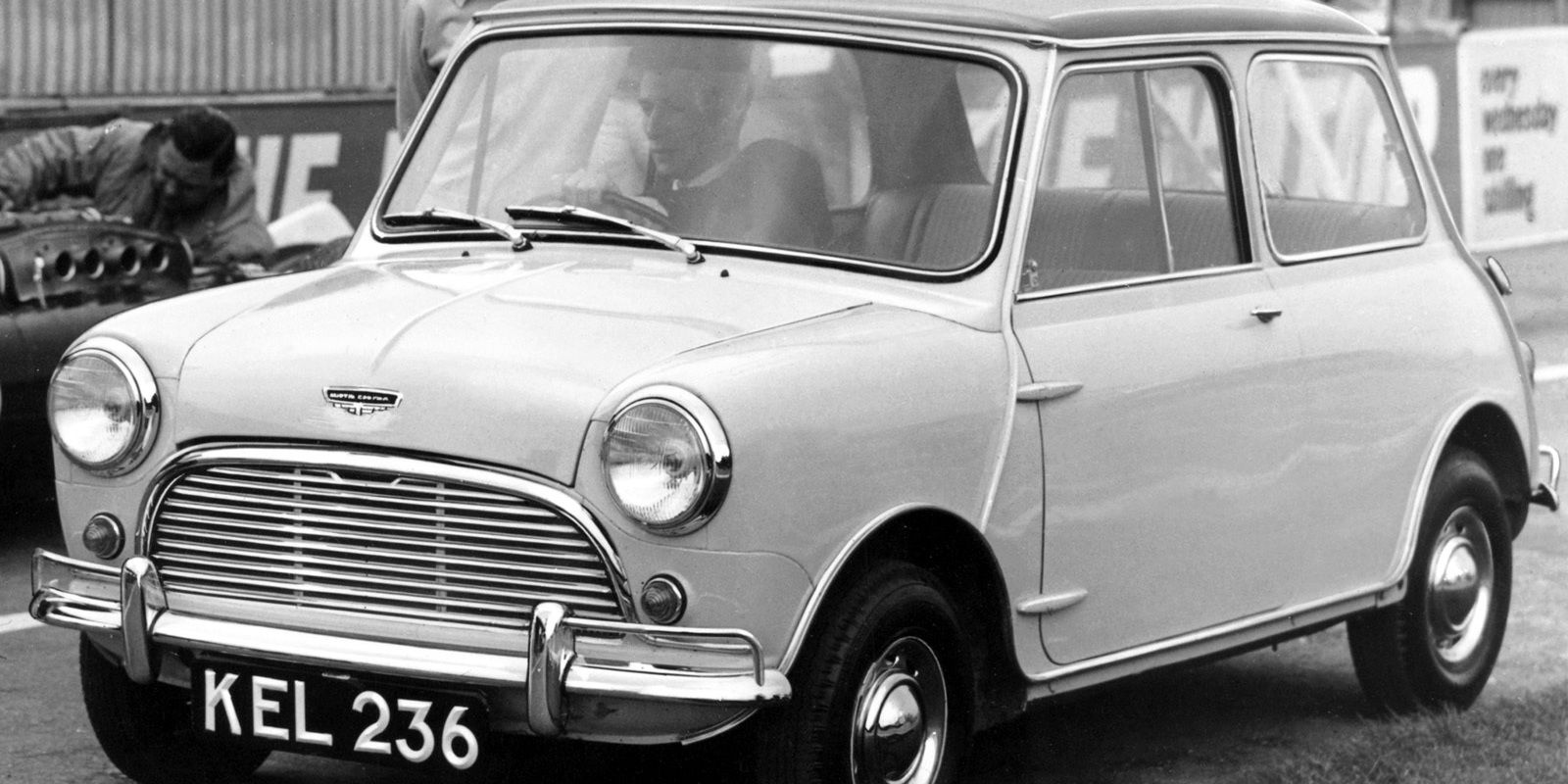 HotCars Explains: The Pros and Cons Of Semi-Trailing Arm Suspension