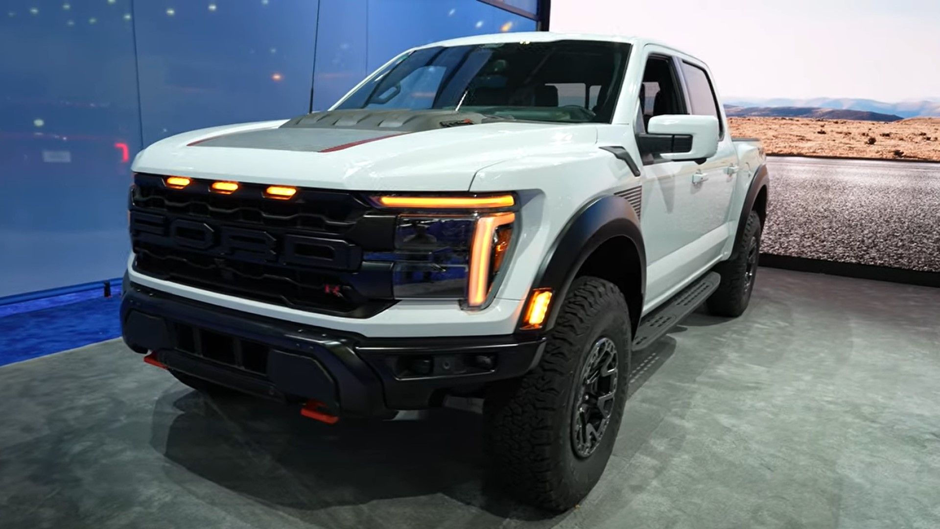 Velociraptor Ford Vrachtwagen