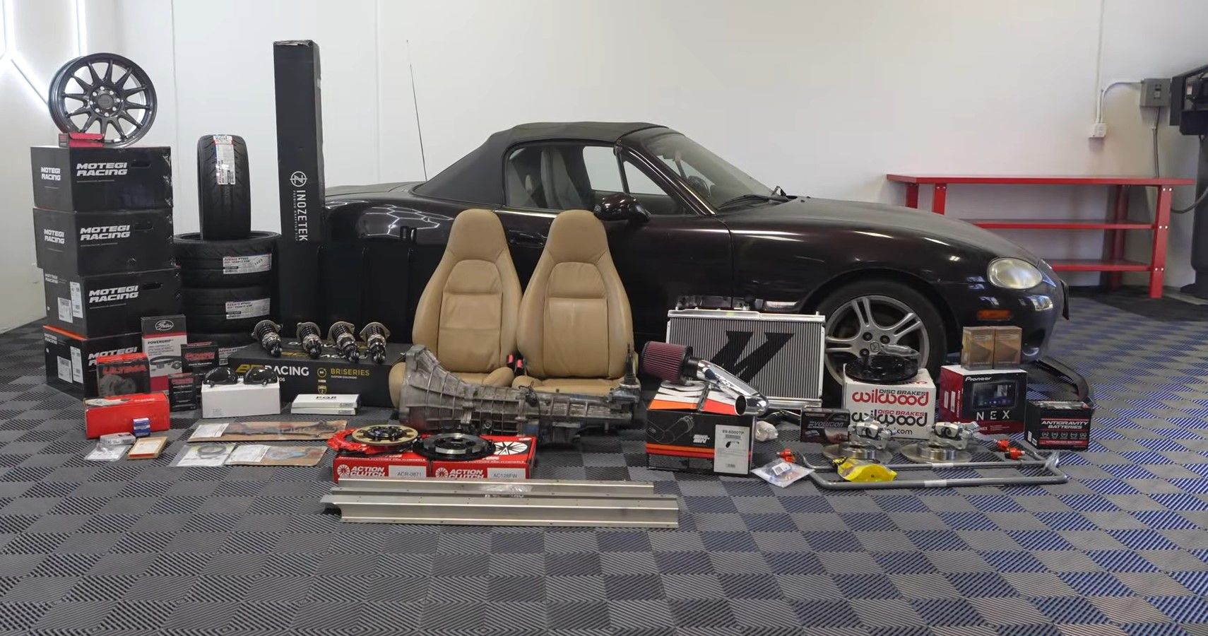 This Mazda Miata Goes From Busted To Beautiful In An Epic Dream Car ...