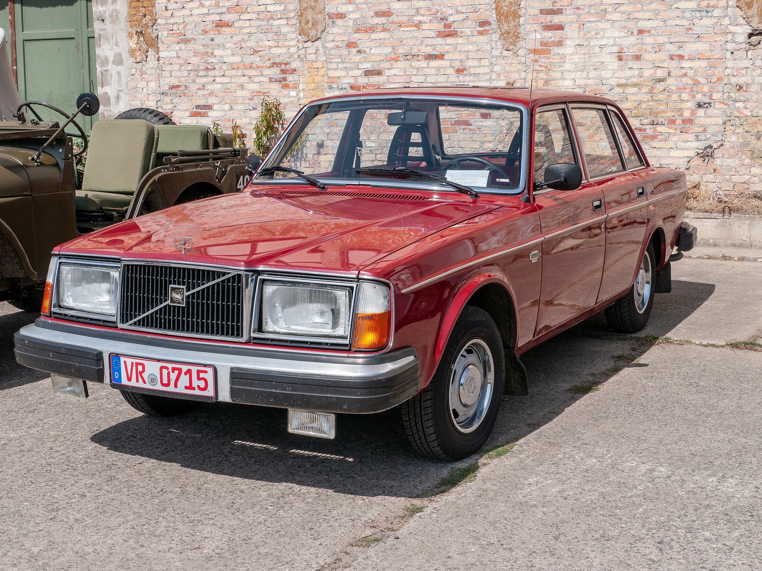 10 Classic Sedans You Can Modify Into Fast Sleepers For Cheap