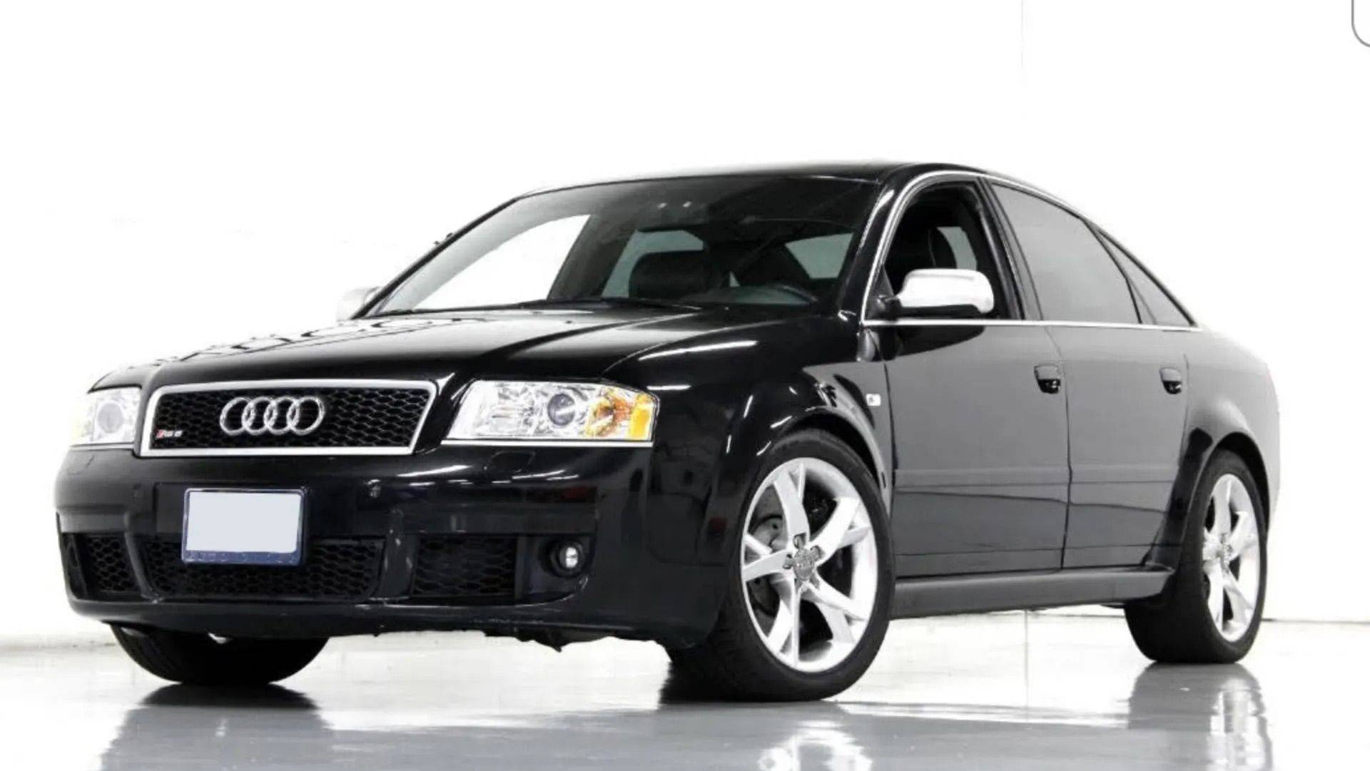 10 Sports Sedans Every Gearhead Should Drive Once