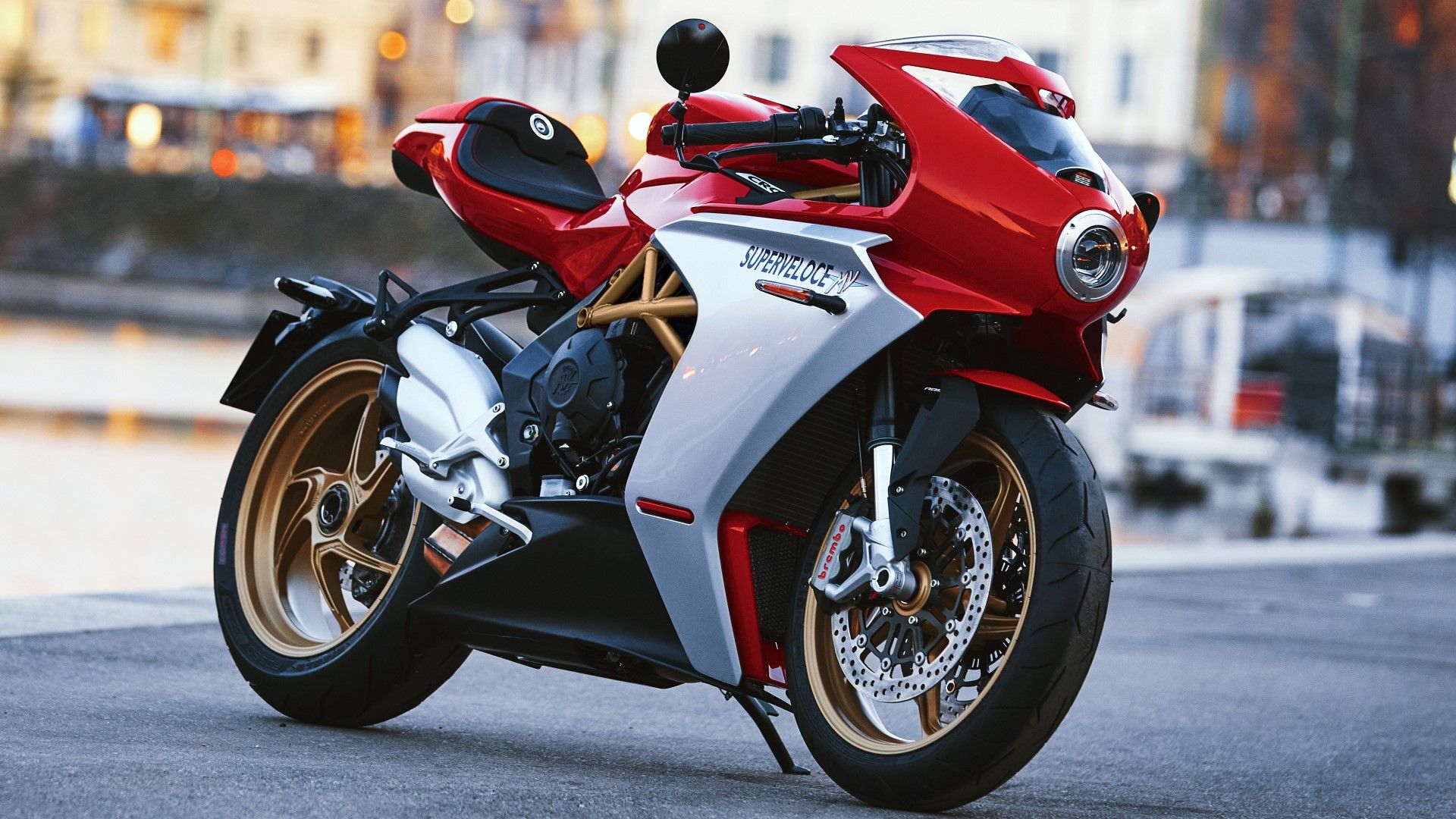 10 Italian Sport Bikes That Are Not A Ducati But Just As Quick