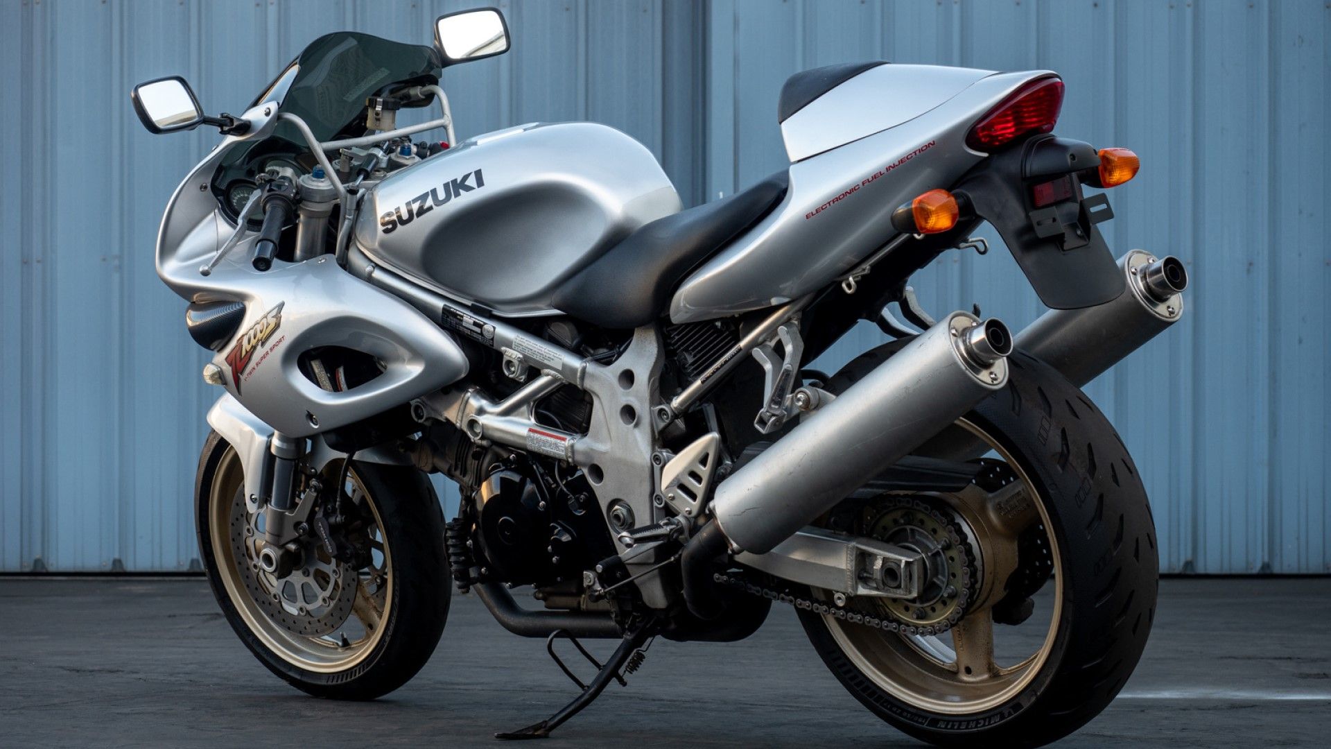 Here's Why The Suzuki TL1000S Was One Of The Most Infamous Sport Bikes Ever