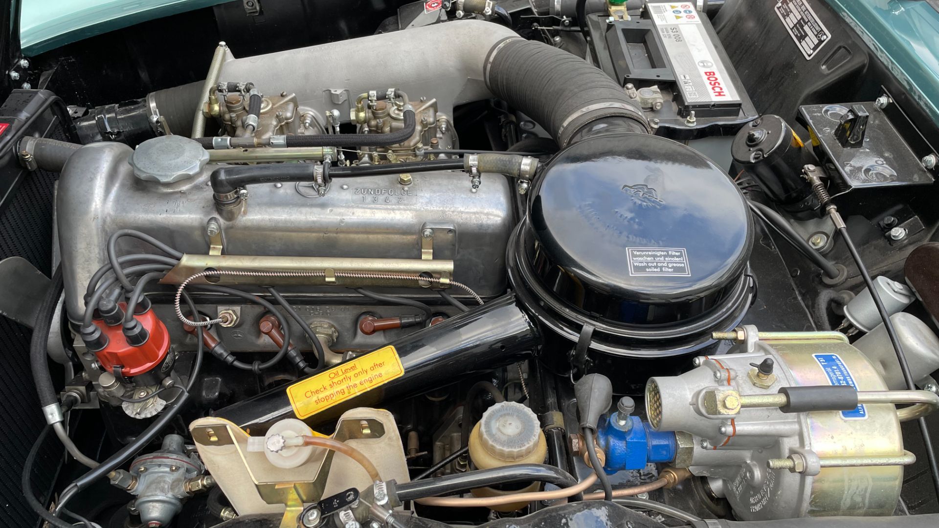 Driven: Mercedes' Iconic 190 SL Roadster