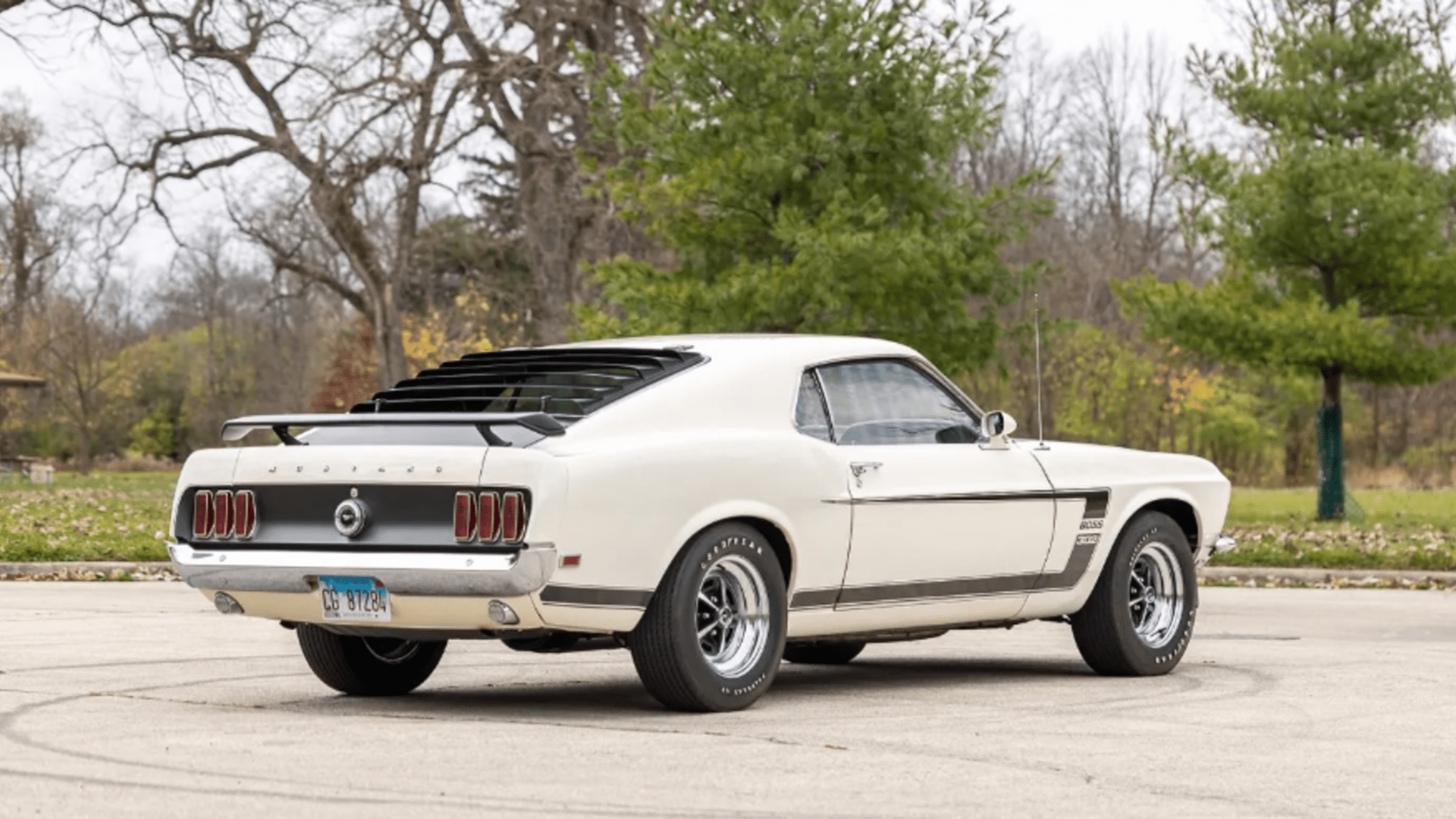 12 Fastest Classic Muscle Cars Over The Quarter-Mile