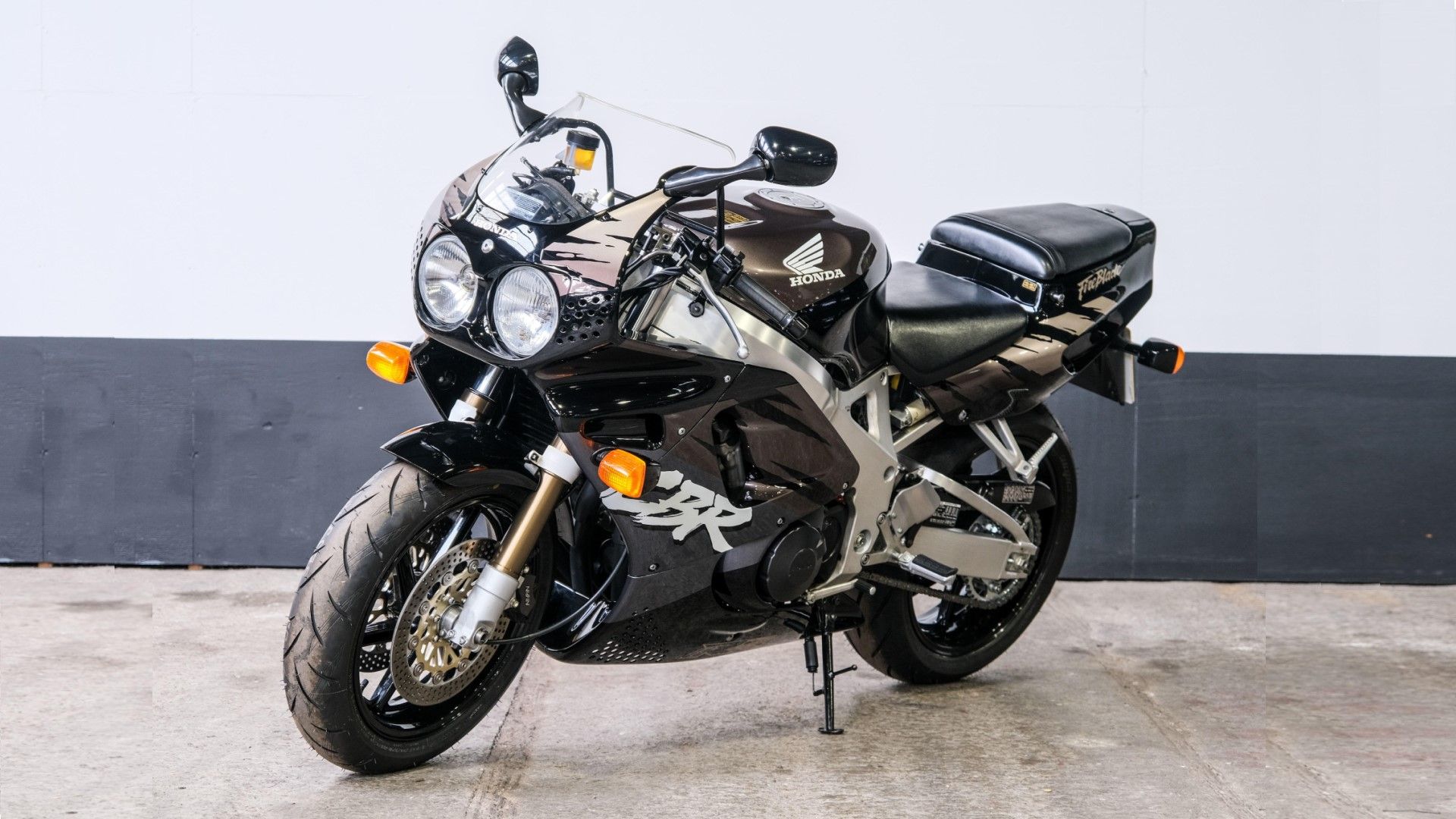 13 Honda Fireblade Versions That Are All About Speed