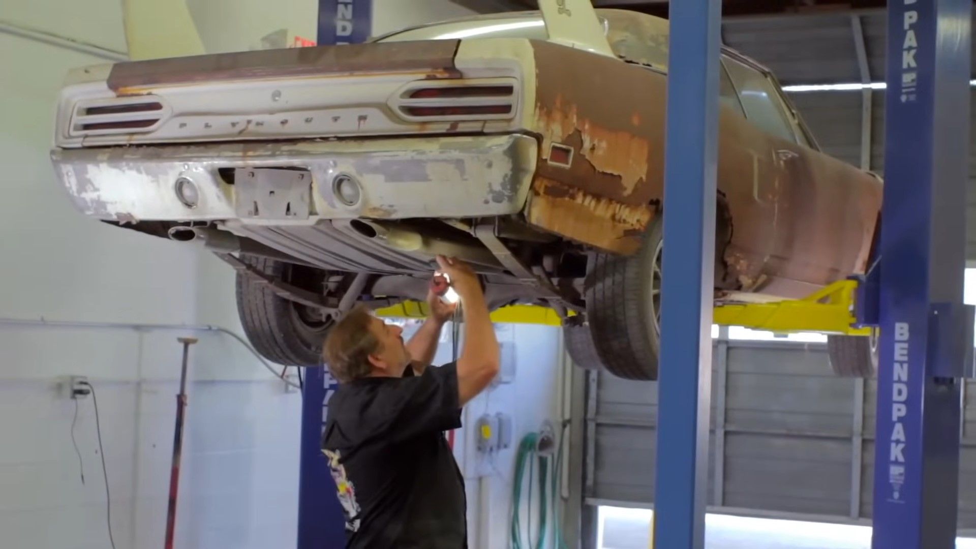 40-Year Neglected Plymouth Superbird Barn Find Undergoes Unbelievable ...