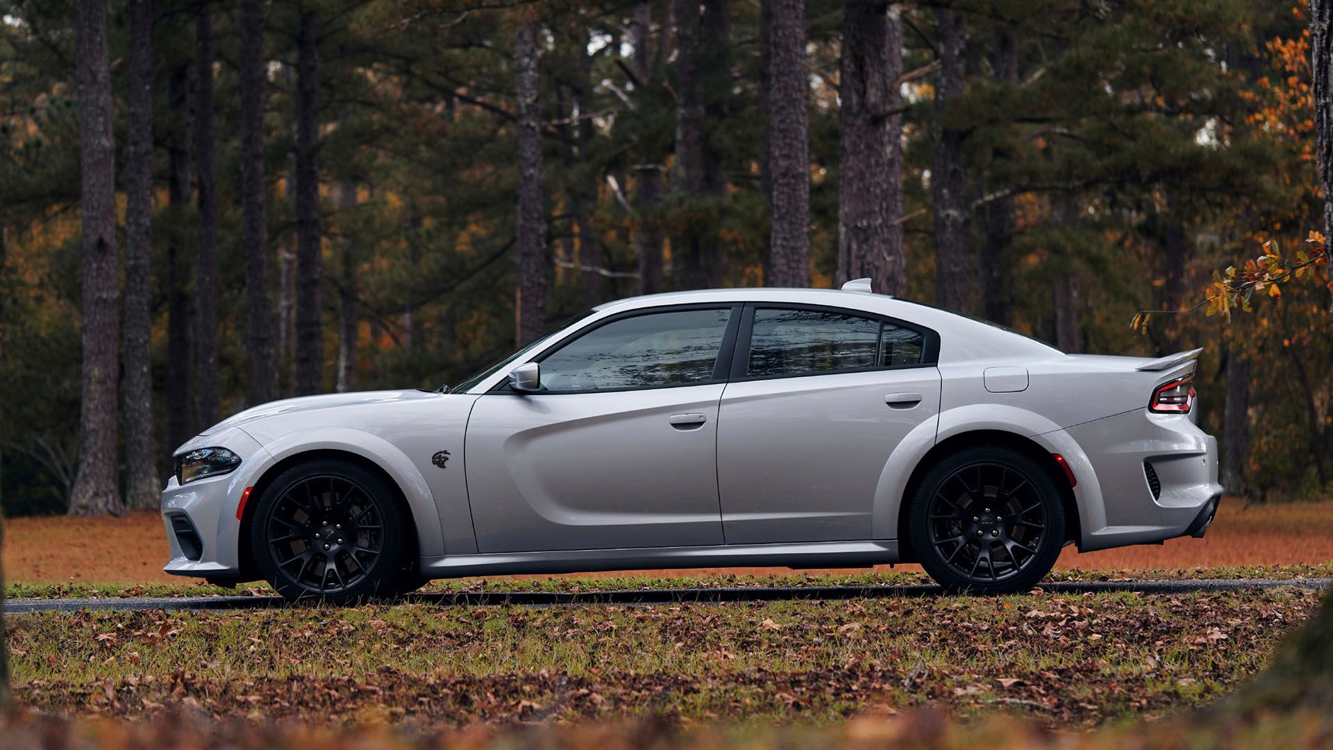 Differences Between The 2023 Dodge Charger And 2023 Chrysler 300