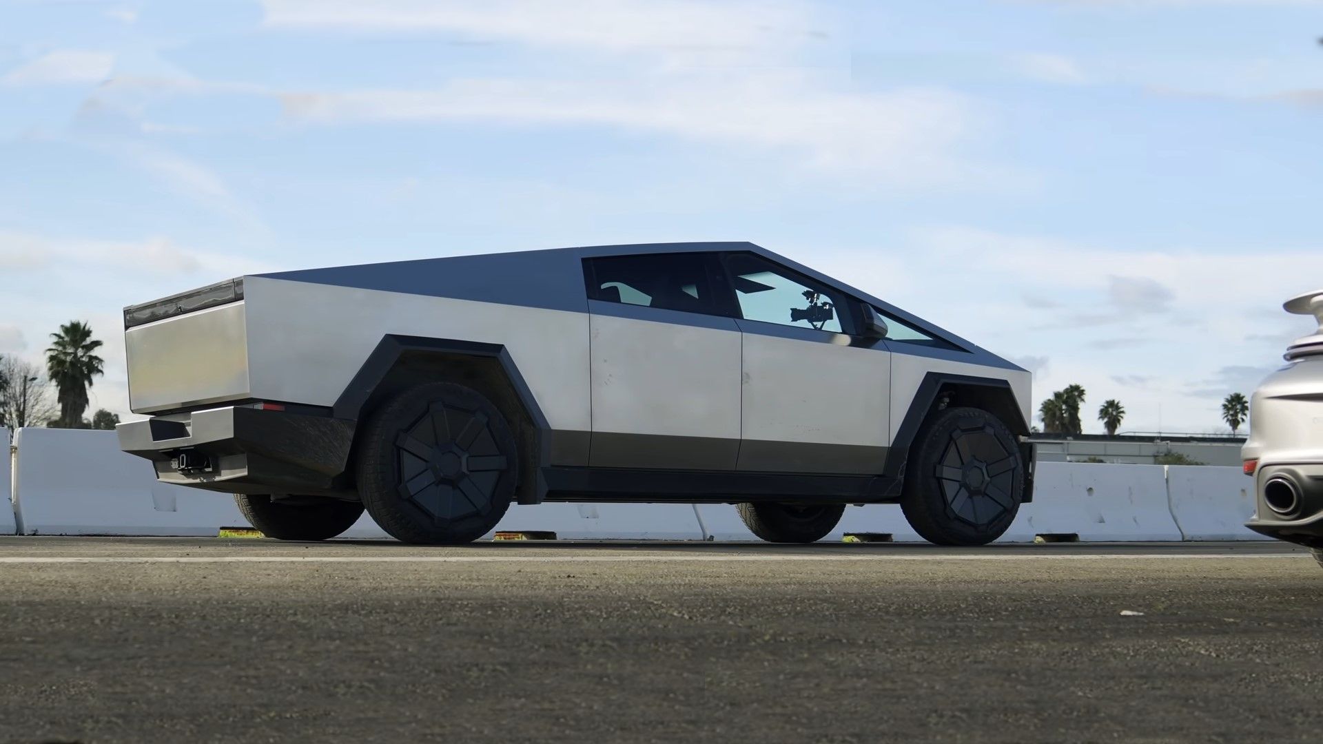 The Tesla Cybertruck Gets A 5-Star Safety Rating