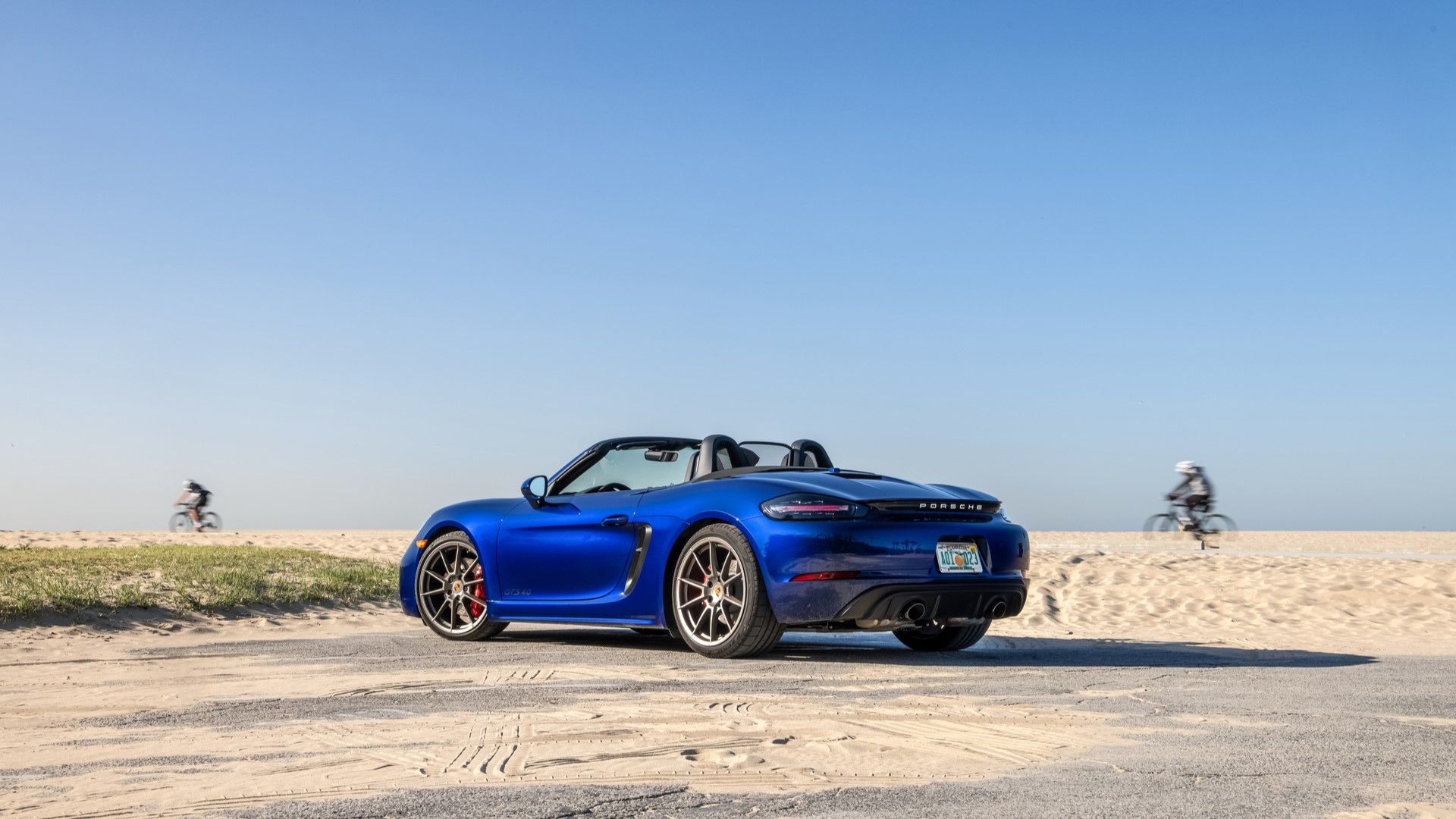 A Complete Guide To The 2024 Porsche 718 Boxster