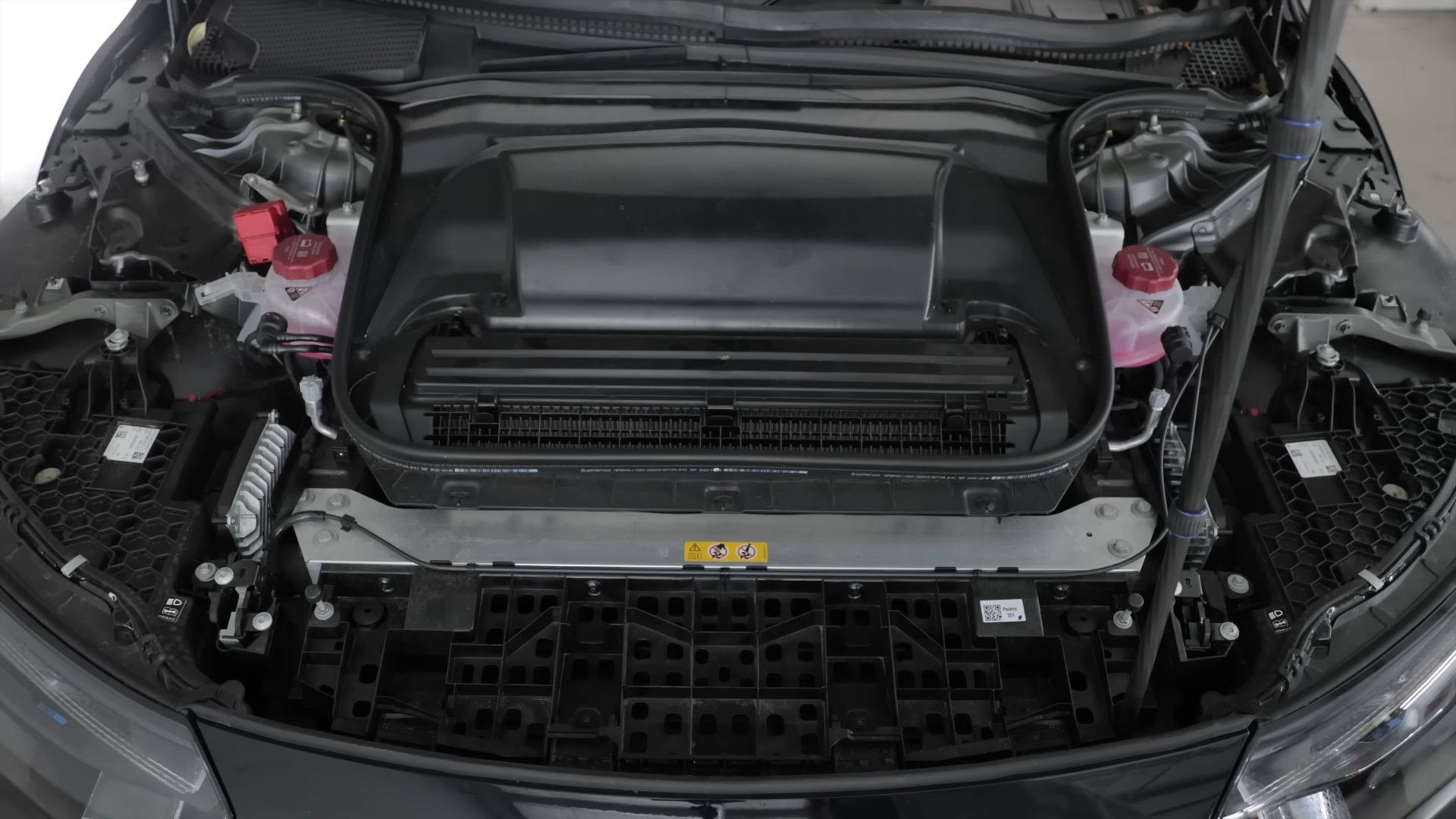 A Complete Guide To The 2024 Mercedes-Benz EQE