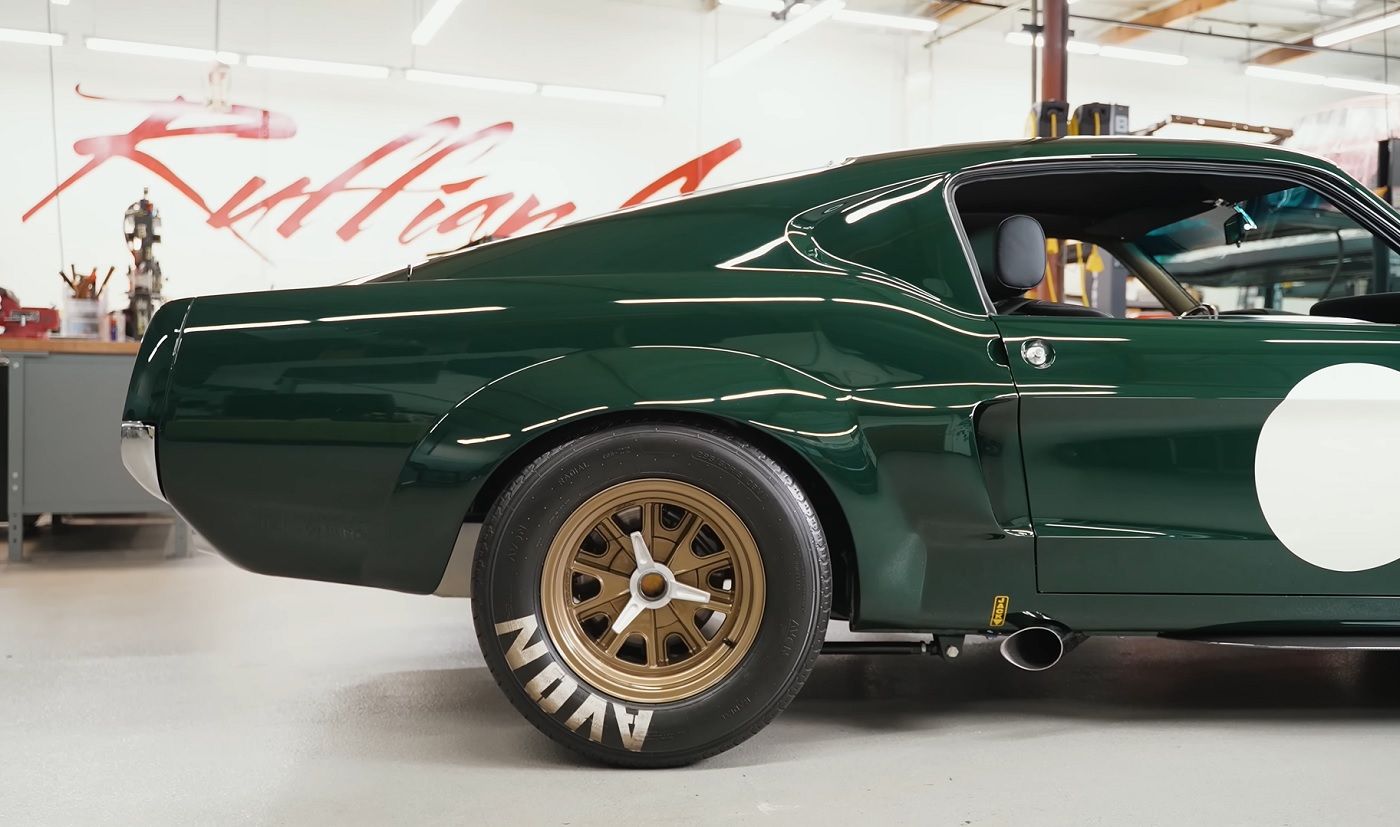 The best, the worst and the most interesting color on a car ...