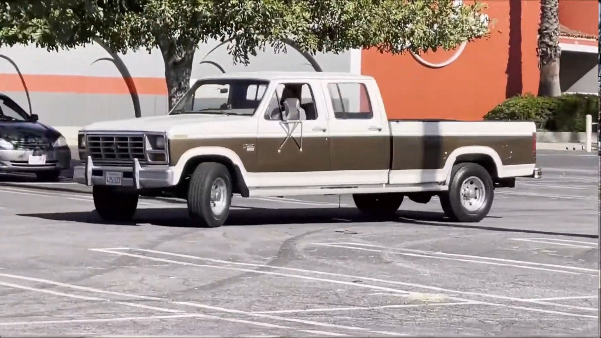 The Vintage Ford Truck Bargain With Room For Six And A Colossal Big ...