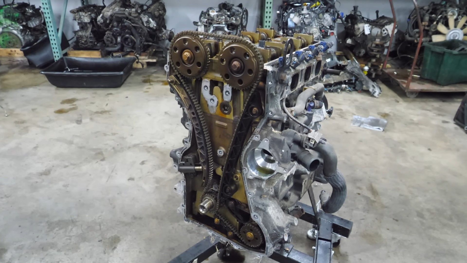 Expert Mechanic Tears Down Ford 2.3L MZR Engine To Understand Why They Fail