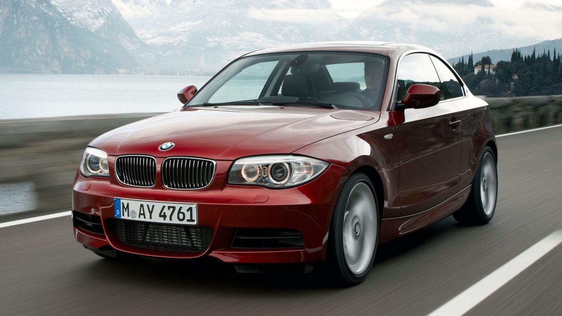 10 Sturdy RWD Cars Under $20,000 That Are Really Fun To Drive