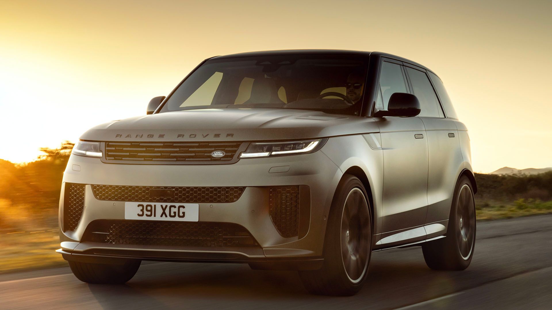 12 Fastest SUVs For 2025, Ranked By Their 0-60 MPH Times