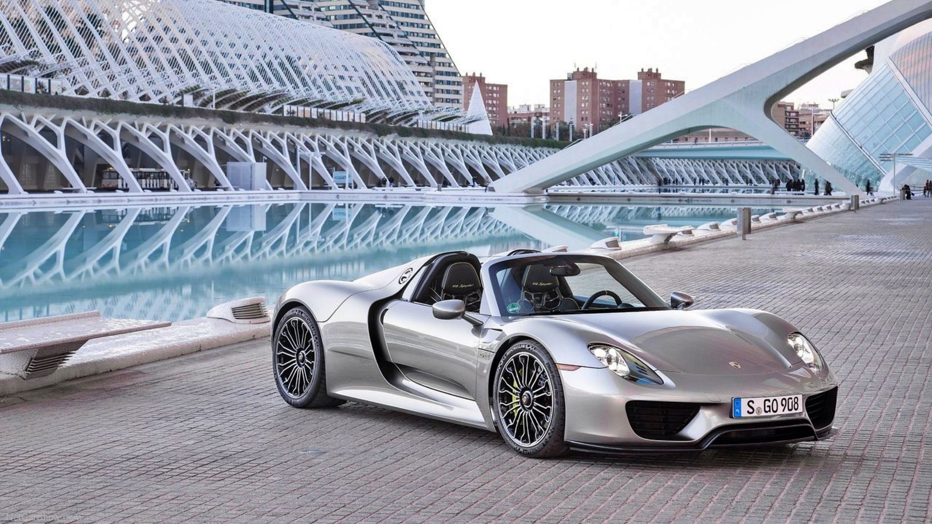 10 Highest-Revving V8 Production Cars, Ranked By Redline