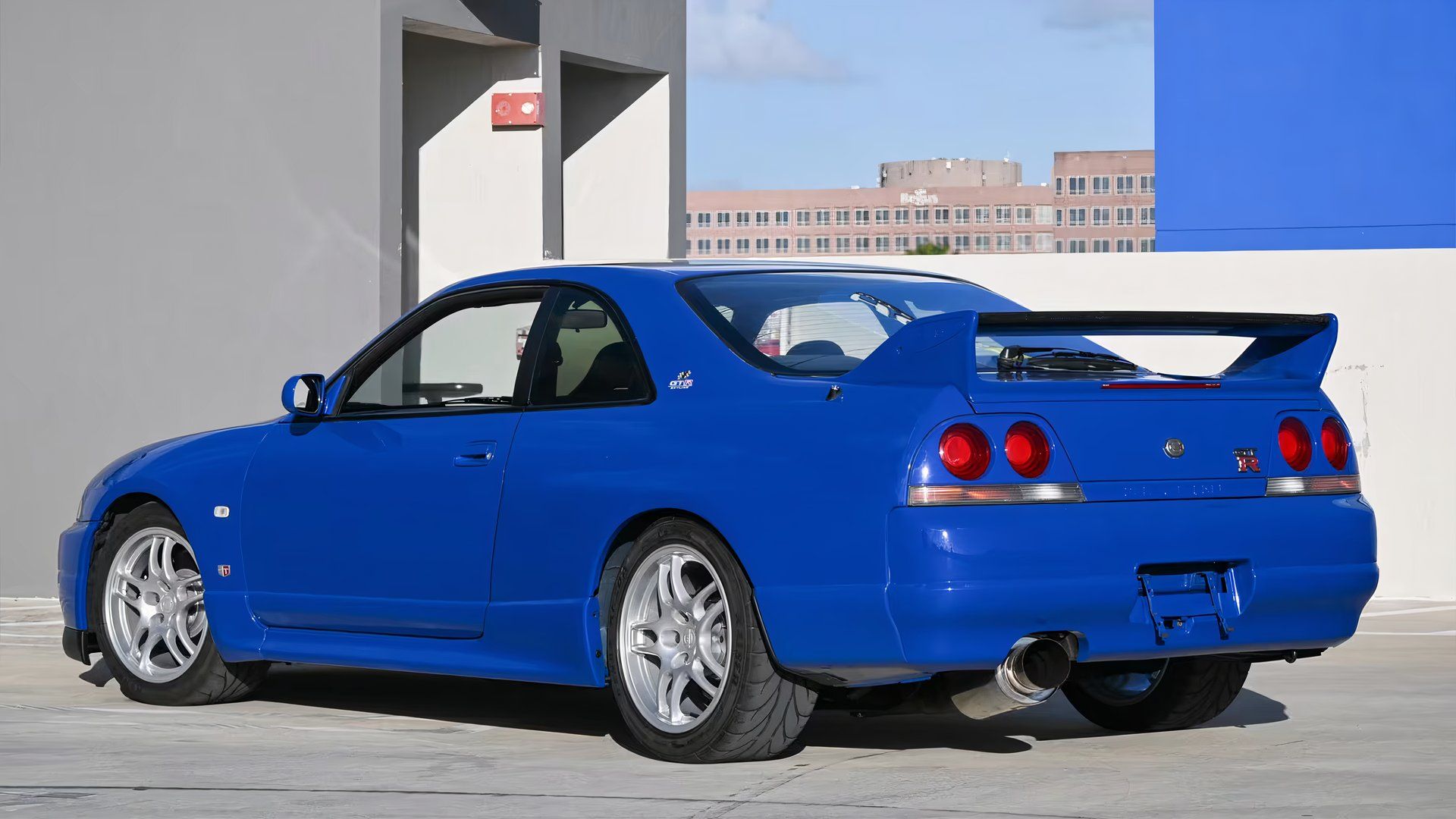 Here's What A Nissan Skyline GT-R R33 Is Worth Today