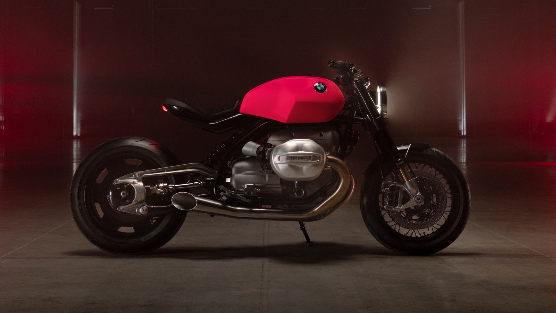BWM R20 Concept: A Cafe Racer With A Gigantic 2.0-Liter Boxer Engine
