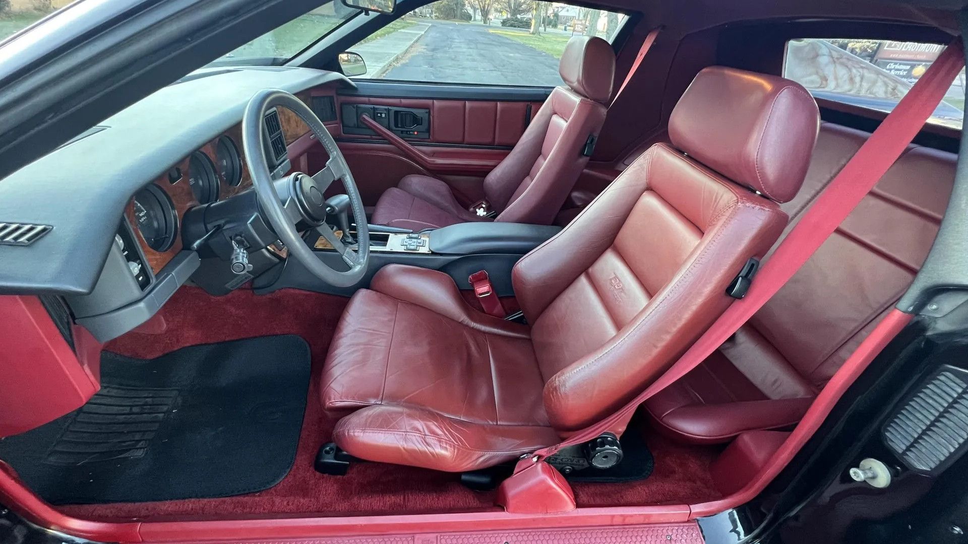 10 Must-Know Facts About The Forgotten Pontiac Tojan Supercar