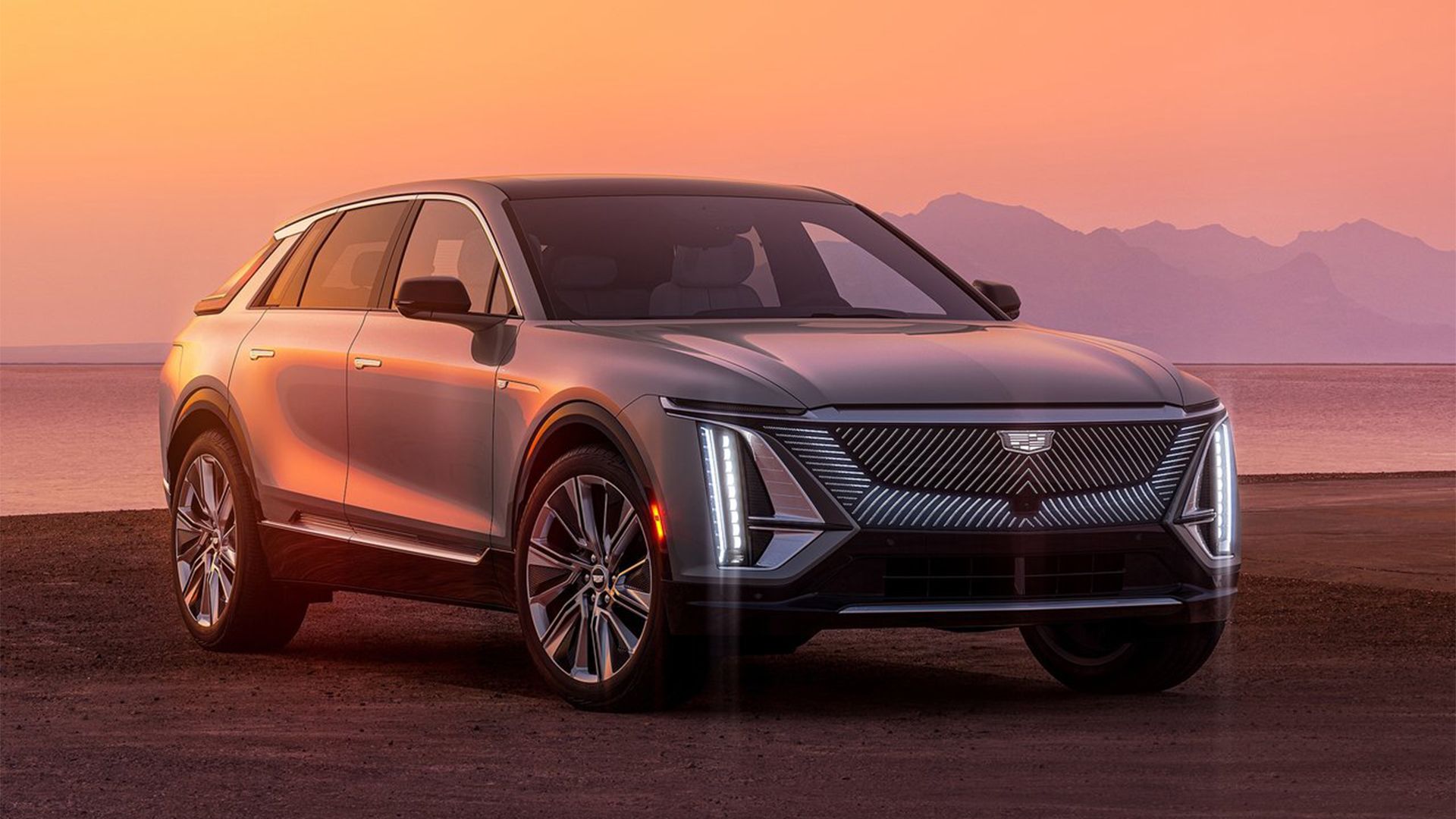 New LYRIQ-V Electric Super-SUV Becomes Cadillac's Quickest Car