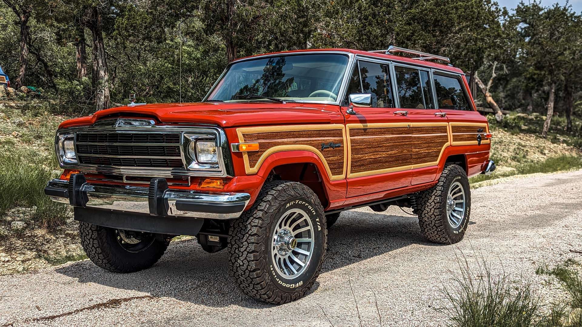 807 Horsepower Makes Classic Grand Wagoneer A Modern Monster Jeep