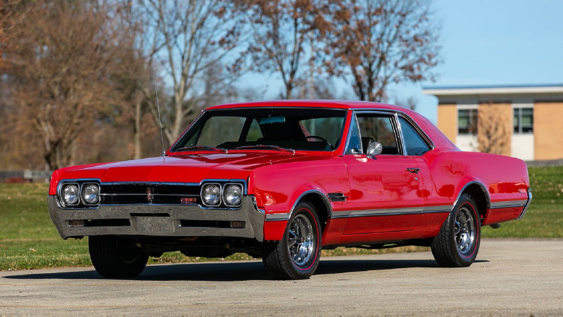 Here’s What The 1968 Oldsmobile 4-4-2 Is Worth Today