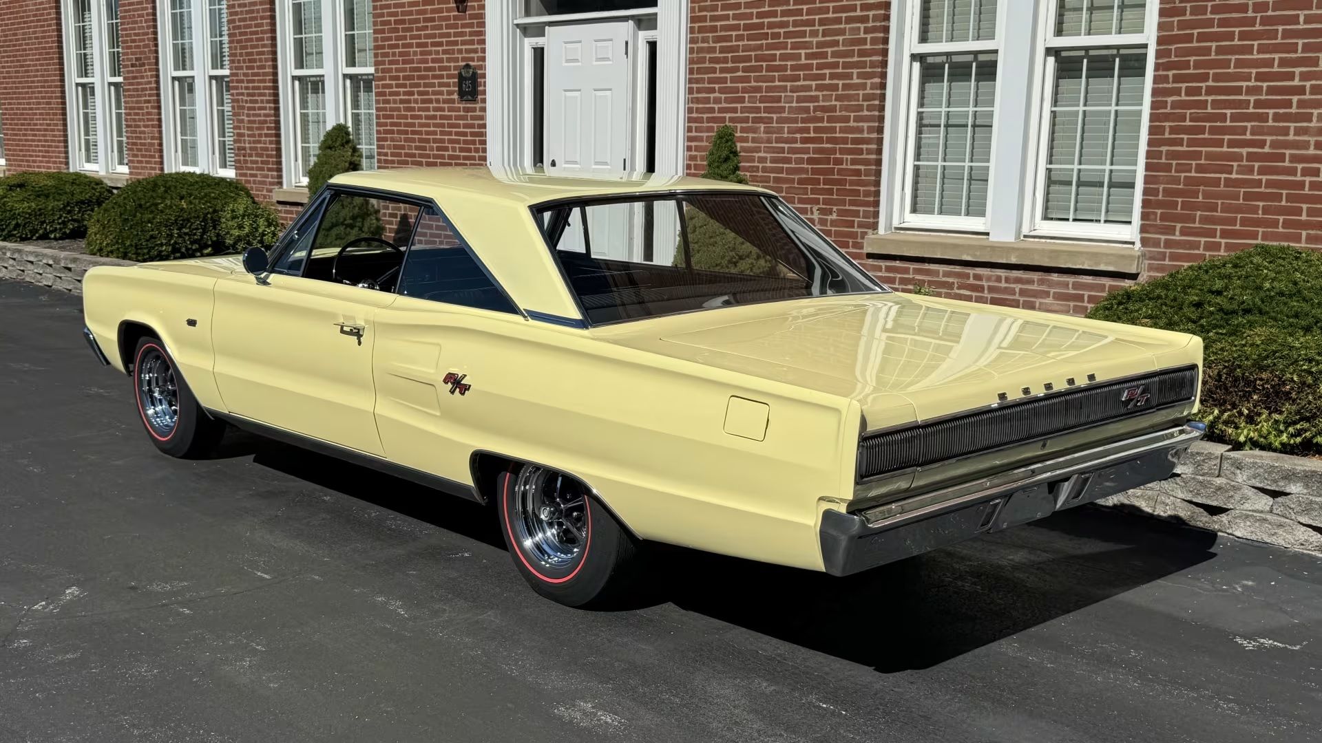 12 Most Powerful Big Block V8 Muscle Cars On The Used Market