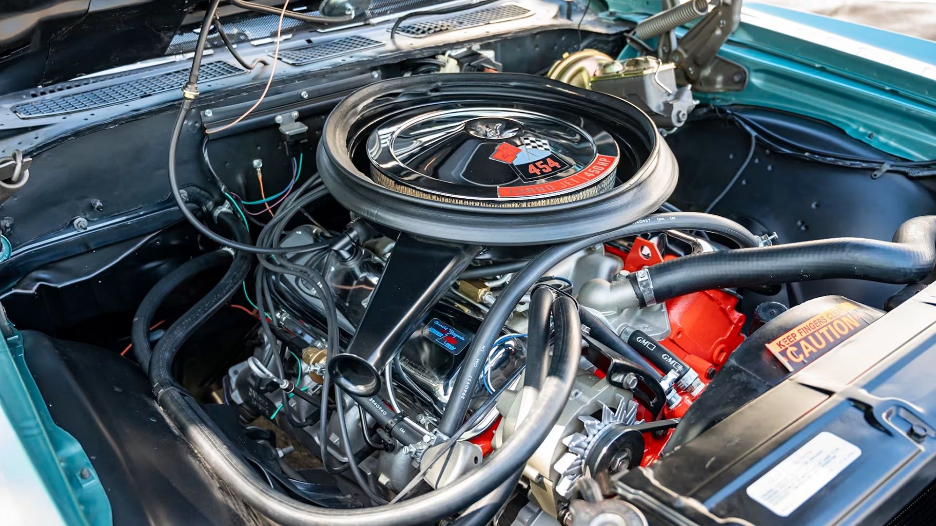 10 Discontinued V8 Engines We Want Back On The Market