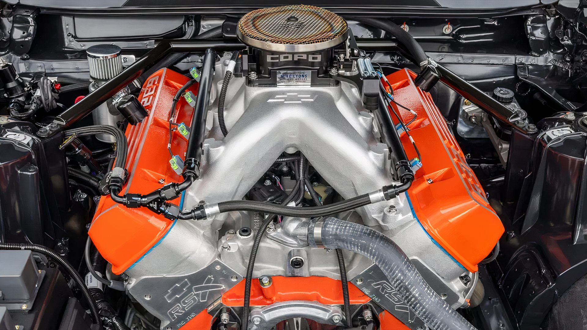 O maior motor de cilindrada da Chevrolet já instalado no Camaro / Strong The One