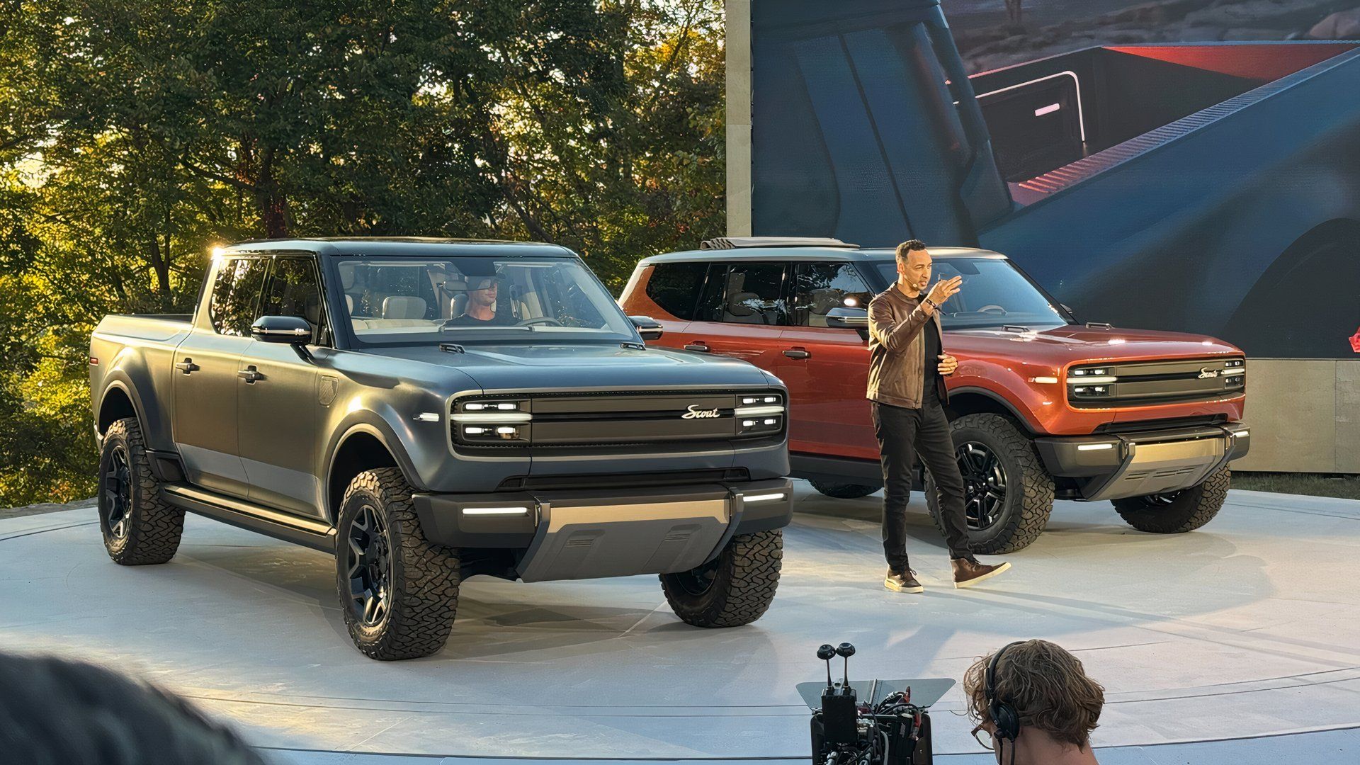 Scout Is Back With The 500-Mile Electric Terra Pickup And Traveler SUV ...