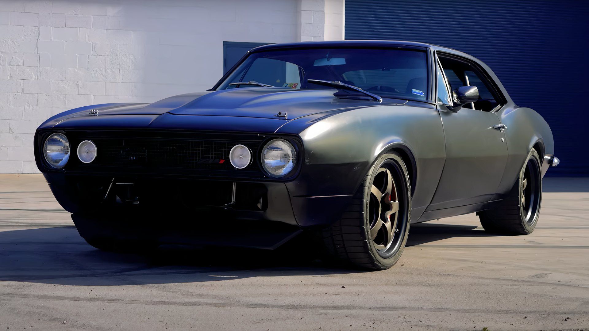 This Badass '67 Chevy Camaro Restomod Has A Corvette C7 ZR1 Heart - NEWS