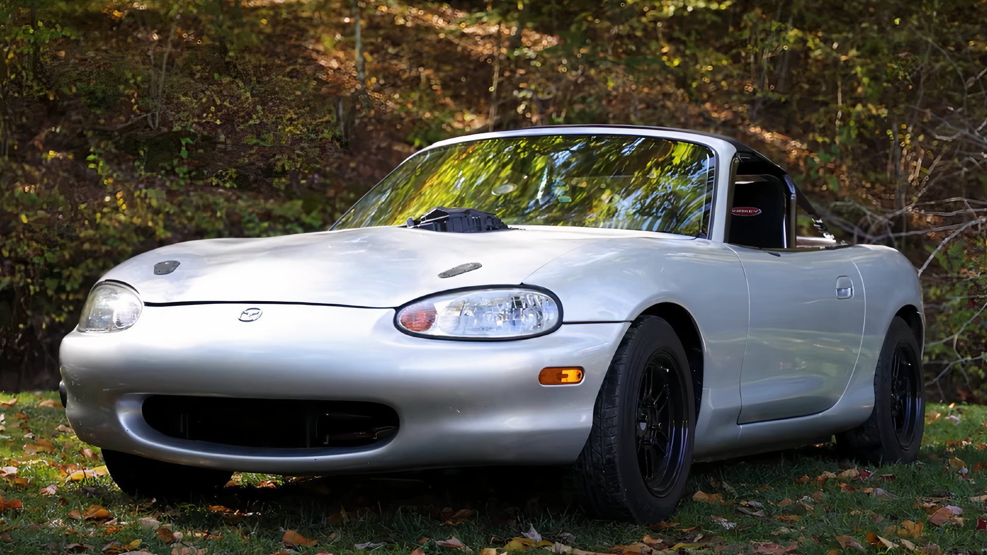 This Bonkers Miata Build Proves 160 HP and 13,000 RPM Is All You Need