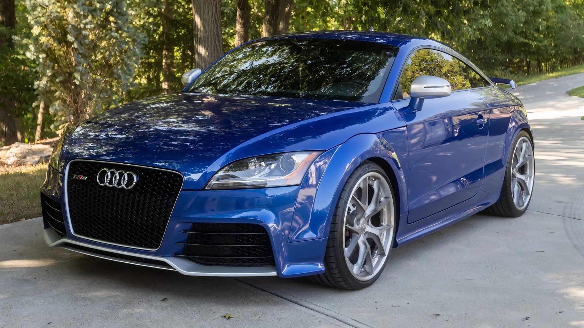 10 Bona Fide Sports Cars Under $30K That Can Keep Up With A Porsche 911