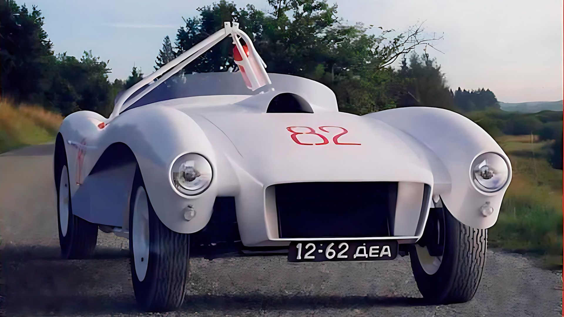 ZIL-112S: The Soviet V8 Supercar That Challenged The AC Cobra