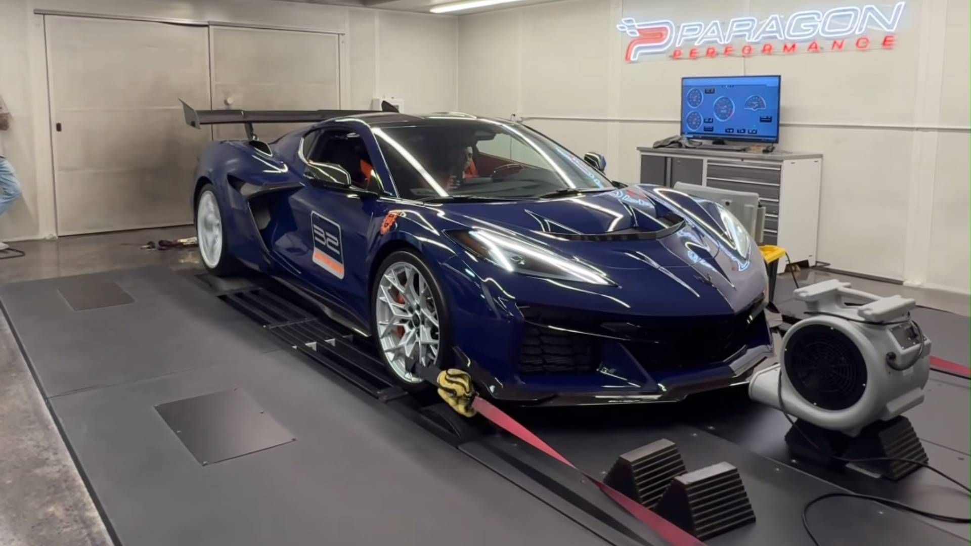 10 Amazing Classic Cars Owned By Elvis Presley