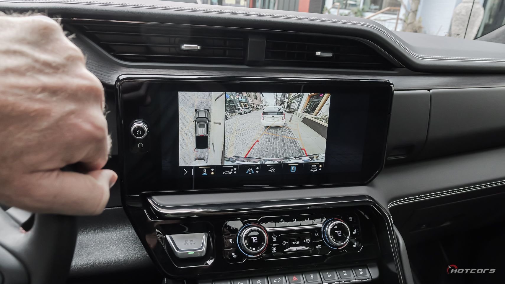 Rock-crawlin, jaw-droppin, seat massagin': The 2023 GMC Sierra 1500 AT4X