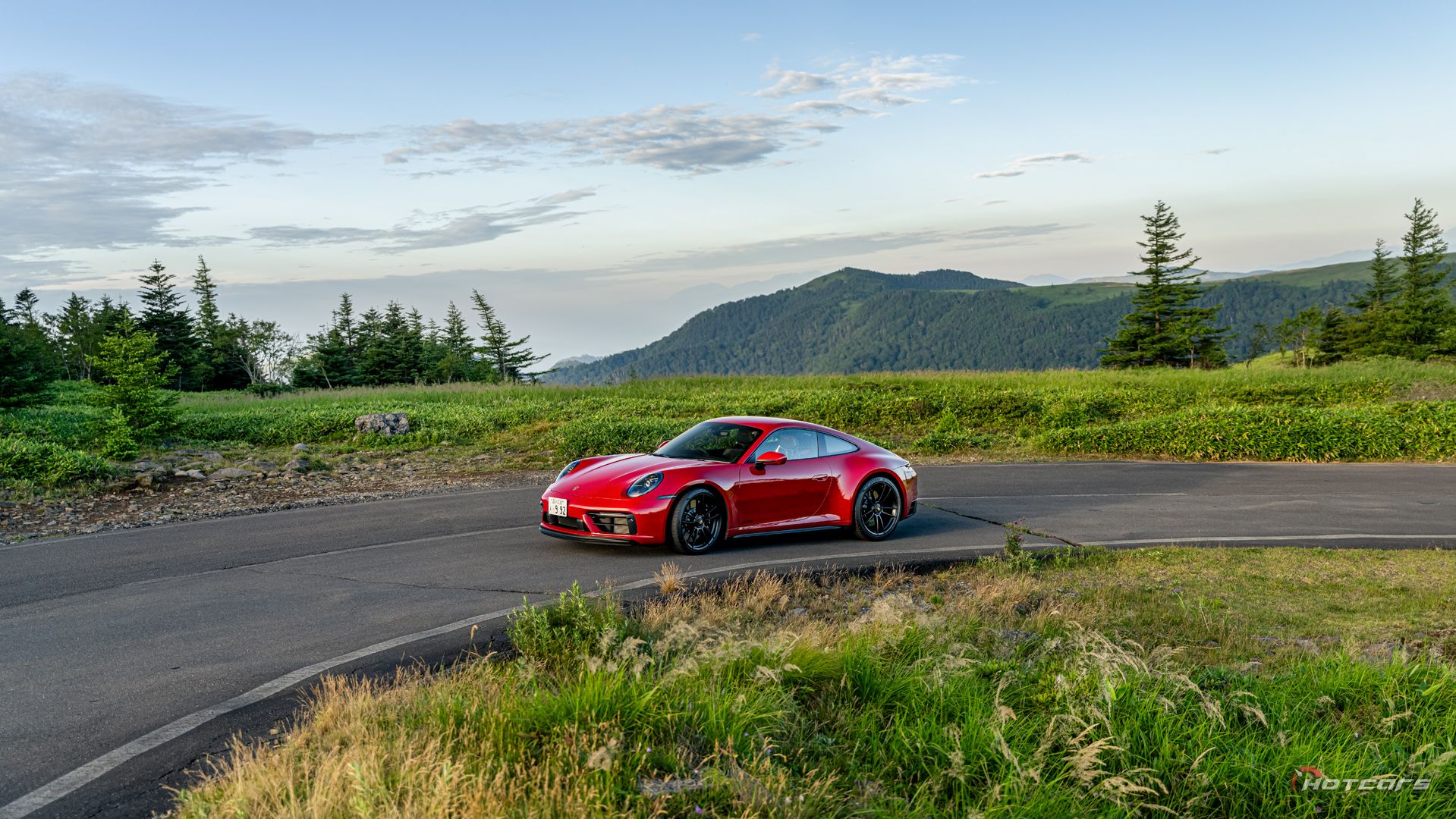 Driving The Manual Porsche 911 Carrera GTS On Japan’s Most Scenic Road