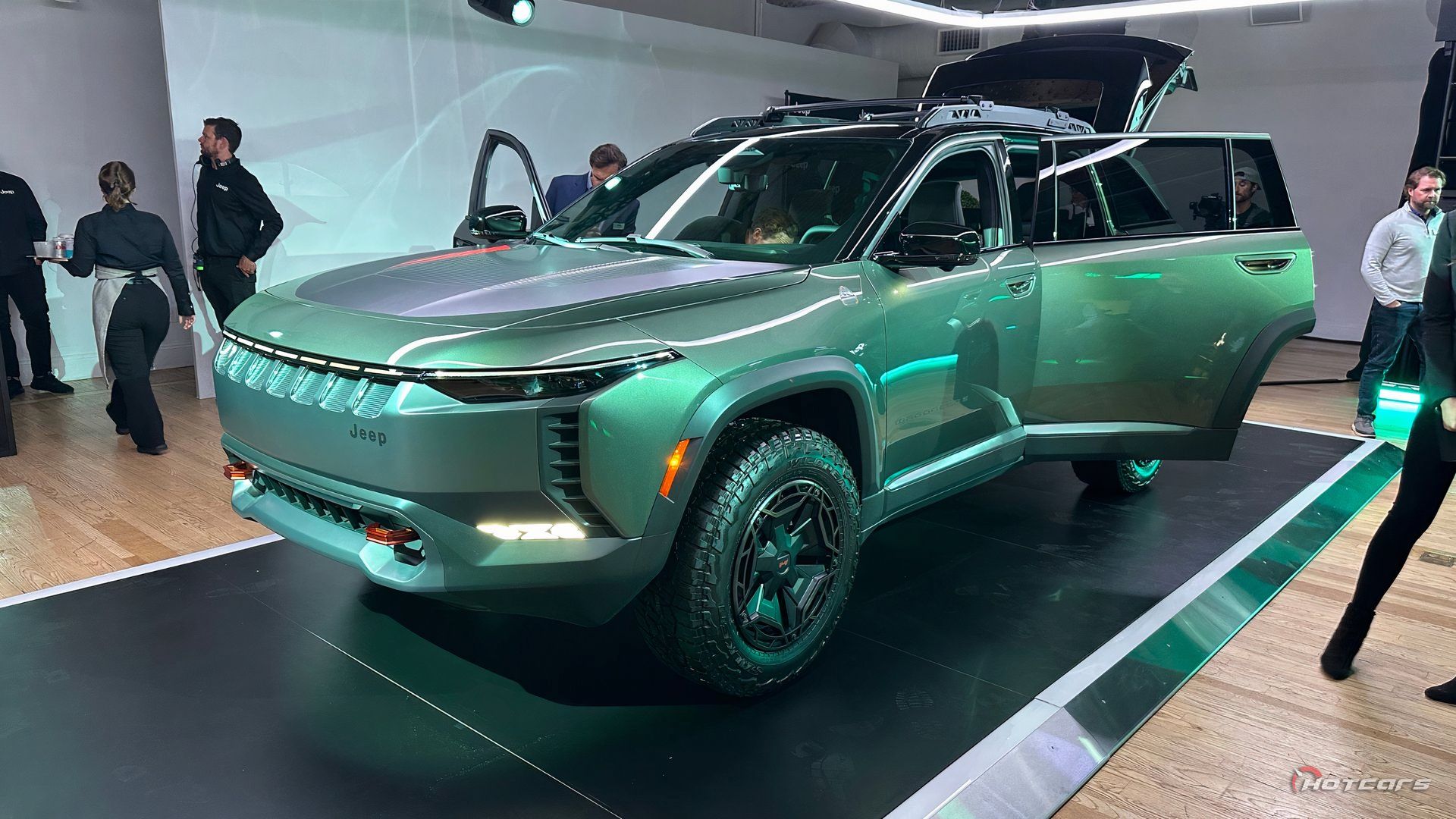 I Saw The Trail-Rated Jeep Wagoneer S Trailhawk Concept