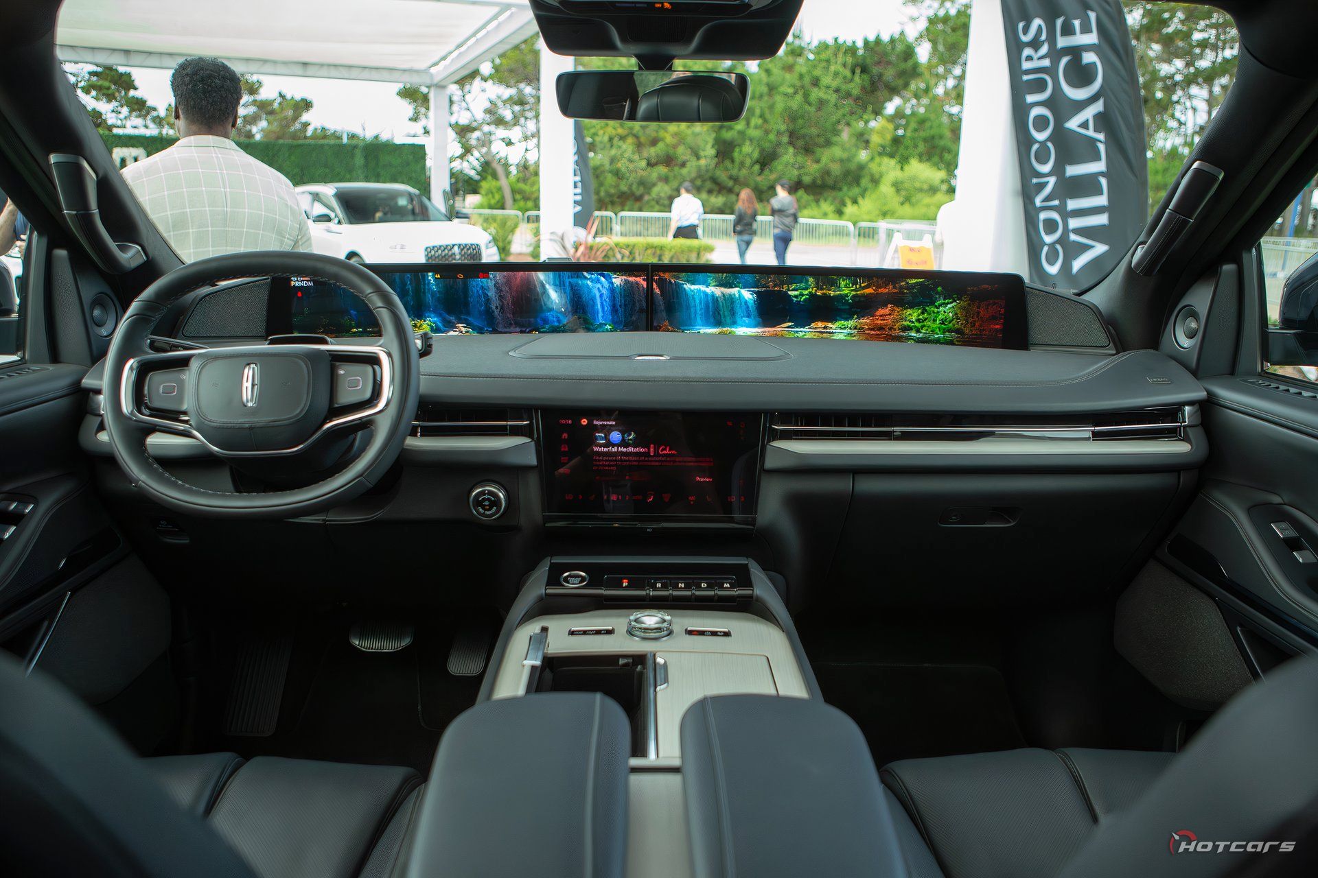 Lincoln Navigator Interior Seating